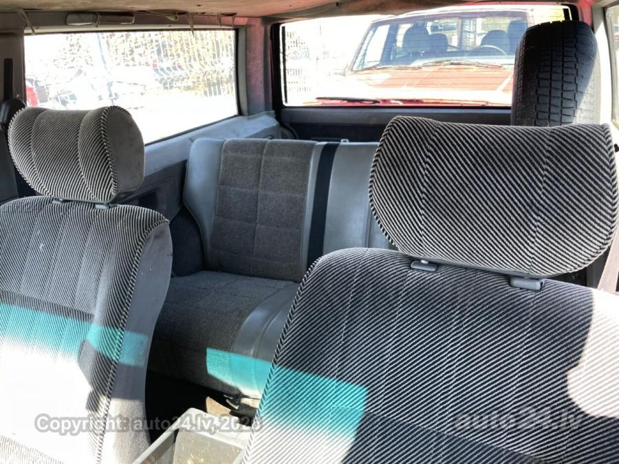 Zils Jeep Cherokee 1995 Tallina, ar dzinēja tilpumu 2.10 L un nobraukumu 325 tūkst. km par 1890 €, foto 6 vietnē AUTOMOTO.COM.LV