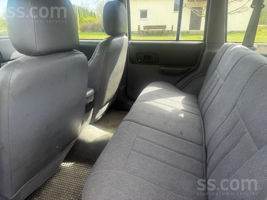 Zils Jeep Cherokee 1998 Balvi, ar dzinēja tilpumu 2.50 L un nobraukumu 0 tūkst. km par 2900 €, foto 10 vietnē AUTOMOTO.COM.LV