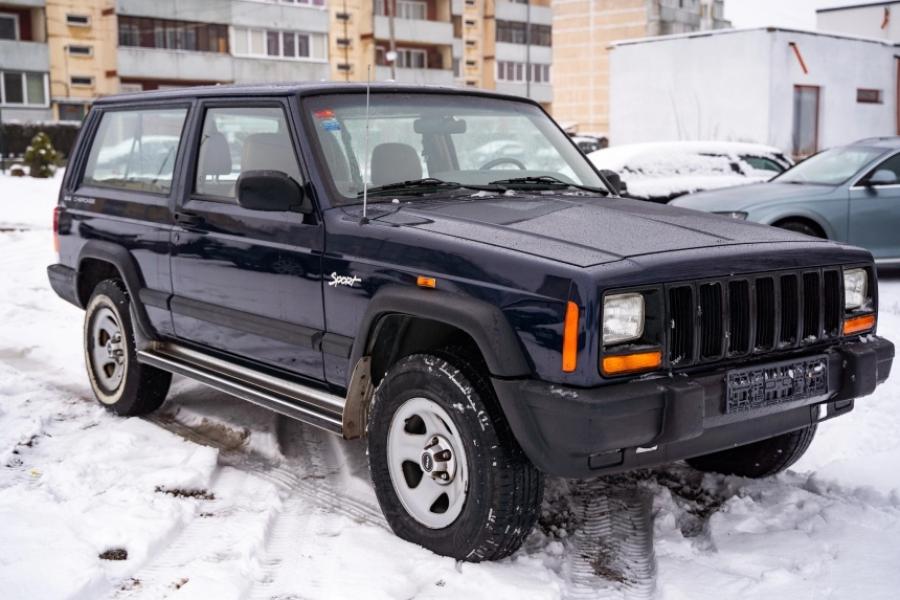 Zils Jeep Cherokee 1998 Rīga, ar dzinēja tilpumu 2.50 L un nobraukumu 118 tūkst. km par 6900 €, foto 15 vietnē AUTOMOTO.COM.LV