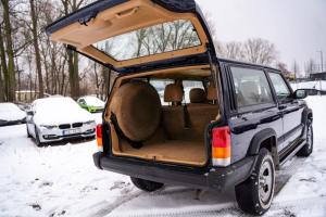 Zils Jeep Cherokee 1998 Rīga, ar dzinēja tilpumu 2.50 L un nobraukumu 118 tūkst. km par 6900 €, foto 28 vietnē AUTOMOTO.COM.LV