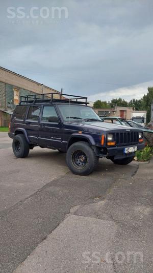 Blue Jeep Cherokee 1998 in Riga, with an engine capacity of 2.50 L and mileage of 333 thousand km for 3000 €, photo  on AUTOMOTO.COM.LV