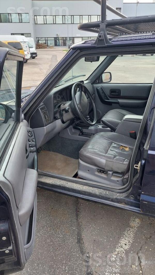 Zils Jeep Cherokee 1998 Rīga, ar dzinēja tilpumu 2.50 L un nobraukumu 333 tūkst. km par 3000 €, foto 4 vietnē AUTOMOTO.COM.LV