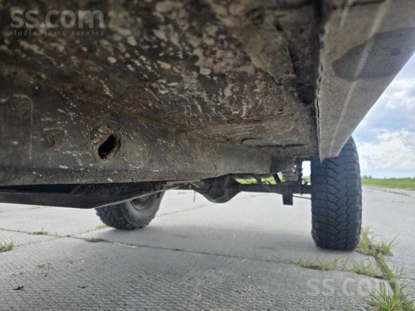Zils Jeep Cherokee 1999 Jelgava, ar dzinēja tilpumu 4.00 L un nobraukumu 225 tūkst. km par 5900 €, foto 9 vietnē AUTOMOTO.COM.LV