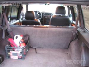 Zils Jeep Cherokee 2001 Kuldīga, ar dzinēja tilpumu 4.00 L un nobraukumu 258 tūkst. km par 9000 €, foto 8 vietnē AUTOMOTO.COM.LV