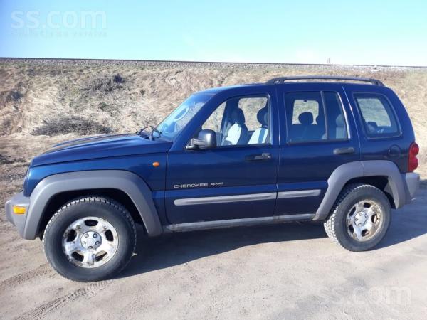 Zils Jeep Cherokee 2002 Rēzekne, ar dzinēja tilpumu 2.50 L un nobraukumu 223 tūkst. km par 2100 €, foto 2 vietnē AUTOMOTO.COM.LV