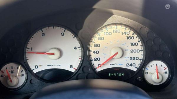 Zils Jeep Cherokee 2004 Viļņa, ar dzinēja tilpumu 2.50 L un nobraukumu 250 tūkst. km par 2450 €, foto 6 vietnē AUTOMOTO.COM.LV