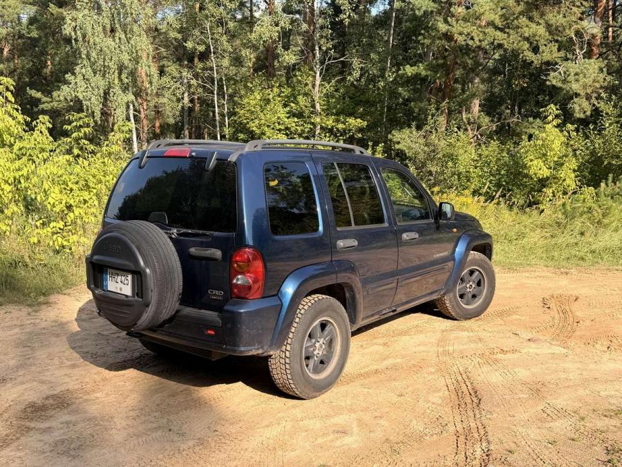 Zils Jeep Cherokee 2004 Viļņa, ar dzinēja tilpumu 2.78 L un nobraukumu 338 tūkst. km par 1800 €, foto 6 vietnē AUTOMOTO.COM.LV