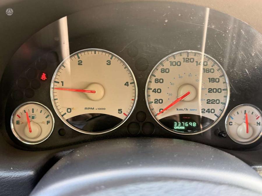 Zils Jeep Cherokee 2004 Viļņa, ar dzinēja tilpumu 2.78 L un nobraukumu 338 tūkst. km par 1800 €, foto 16 vietnē AUTOMOTO.COM.LV