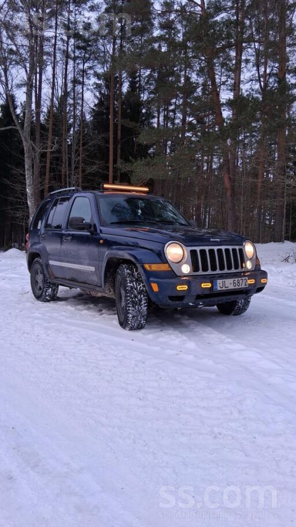 Zils Jeep Cherokee 2005 Kuldīga, ar dzinēja tilpumu 2.80 L un nobraukumu 301 tūkst. km par 3200 €, foto 2 vietnē AUTOMOTO.COM.LV