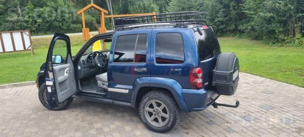 Zils Jeep Cherokee 2005 Madona, ar dzinēja tilpumu 2.80 L un nobraukumu 303 tūkst. km par 2950 €, foto 3 vietnē AUTOMOTO.COM.LV