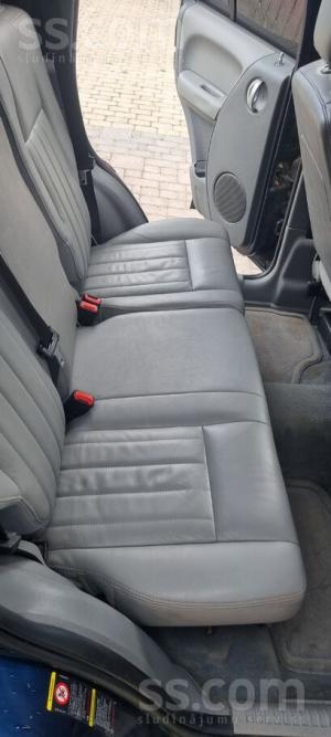 Zils Jeep Cherokee 2005 Madona, ar dzinēja tilpumu 2.80 L un nobraukumu 303 tūkst. km par 2950 €, foto 8 vietnē AUTOMOTO.COM.LV