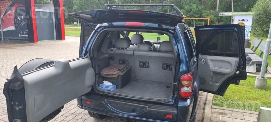 Zils Jeep Cherokee 2005 Madona, ar dzinēja tilpumu 2.80 L un nobraukumu 303 tūkst. km par 2950 €, foto 10 vietnē AUTOMOTO.COM.LV