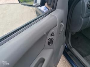 Blue Jeep Cherokee 2006 in Utena, with an engine capacity of 2.80 L and mileage of 146 thousand km for 2850 €, photo 15 on AUTOMOTO.COM.LV