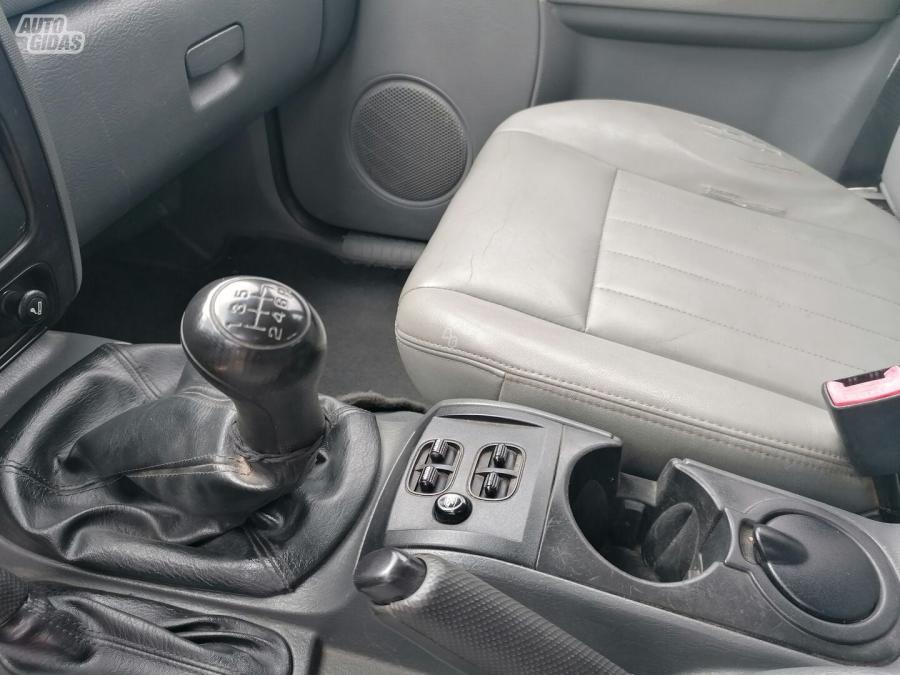 Zils Jeep Cherokee 2006 Utena, ar dzinēja tilpumu 2.80 L un nobraukumu 146 tūkst. km par 2850 €, foto 17 vietnē AUTOMOTO.COM.LV