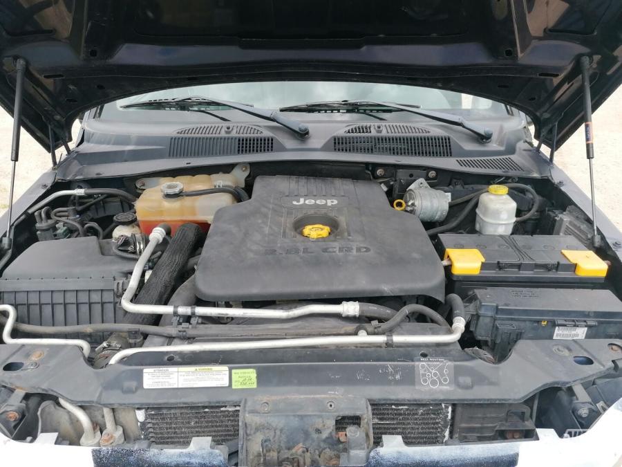 Zils Jeep Cherokee 2006 Utena, ar dzinēja tilpumu 2.80 L un nobraukumu 146 tūkst. km par 2850 €, foto 24 vietnē AUTOMOTO.COM.LV
