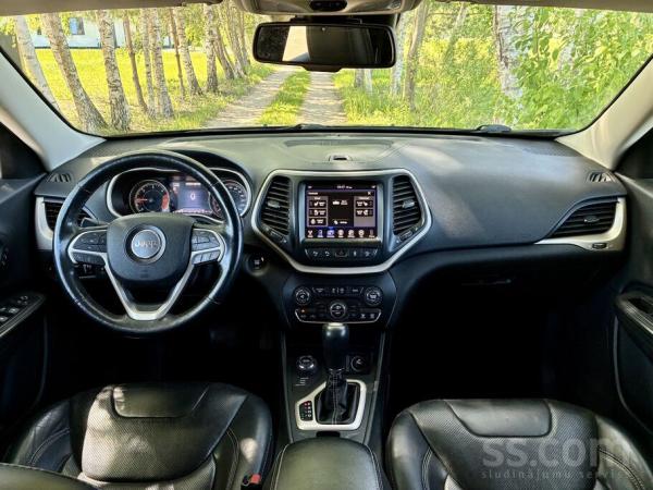 Zils Jeep Cherokee 2015 Rīga, ar dzinēja tilpumu 2.00 L un nobraukumu 165 tūkst. km par 10990 €, foto 8 vietnē AUTOMOTO.COM.LV