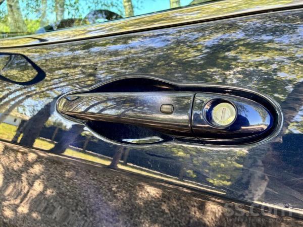 Blue Jeep Cherokee 2015 in Riga, with an engine capacity of 2.00 L and mileage of 165 thousand km for 10990 €, photo 6 on AUTOMOTO.COM.LV