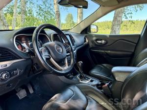 Zils Jeep Cherokee 2015 Rīga, ar dzinēja tilpumu 2.00 L un nobraukumu 165 tūkst. km par 10990 €, foto 11 vietnē AUTOMOTO.COM.LV