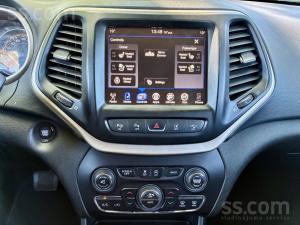 Zils Jeep Cherokee 2015 Rīga, ar dzinēja tilpumu 2.00 L un nobraukumu 165 tūkst. km par 10990 €, foto 21 vietnē AUTOMOTO.COM.LV