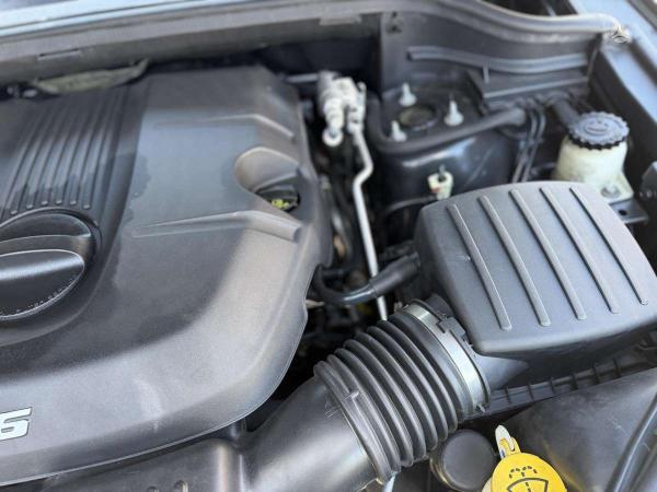 Zils Jeep Cherokee 2015 Šauļi, ar dzinēja tilpumu 3.60 L un nobraukumu 200 tūkst. km par 7200 €, foto 3 vietnē AUTOMOTO.COM.LV
