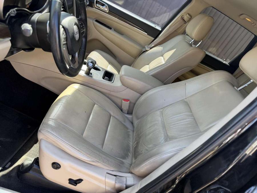 Blue Jeep Cherokee 2015 in Siauliai, with an engine capacity of 3.60 L and mileage of 200 thousand km for 7200 €, photo 13 on AUTOMOTO.COM.LV