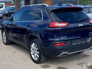 Blue Jeep Cherokee 2015 in Panevezys, with an engine capacity of 2.18 L and mileage of 139 thousand km for 7900 €, photo 5 on AUTOMOTO.COM.LV