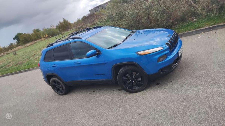 Zils Jeep Cherokee 2018 Panevēža, ar dzinēja tilpumu 2.40 L un nobraukumu 222 tūkst. km par 9700 €, foto 7 vietnē AUTOMOTO.COM.LV
