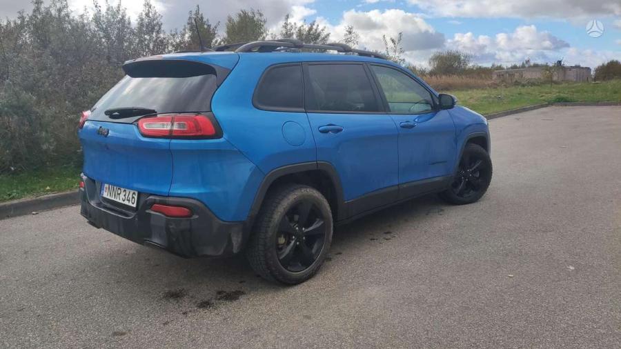 Zils Jeep Cherokee 2018 Panevēža, ar dzinēja tilpumu 2.40 L un nobraukumu 222 tūkst. km par 9700 €, foto 11 vietnē AUTOMOTO.COM.LV