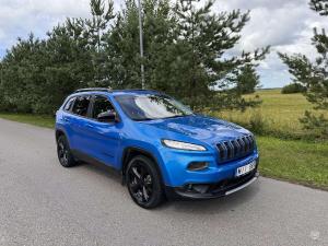 Zils Jeep Cherokee 2018 Klaipėda, ar dzinēja tilpumu 2.36 L un nobraukumu 139 tūkst. km par 9700 €, foto 25 vietnē AUTOMOTO.COM.LV