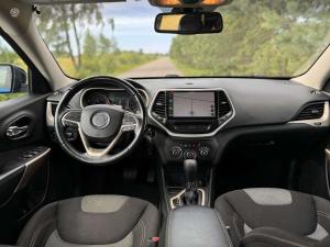 Zils Jeep Cherokee 2018 Klaipėda, ar dzinēja tilpumu 2.36 L un nobraukumu 139 tūkst. km par 9700 €, foto 26 vietnē AUTOMOTO.COM.LV
