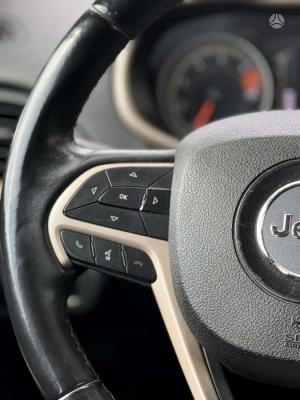 Zils Jeep Cherokee 2018 Klaipėda, ar dzinēja tilpumu 2.36 L un nobraukumu 139 tūkst. km par 9700 €, foto 28 vietnē AUTOMOTO.COM.LV