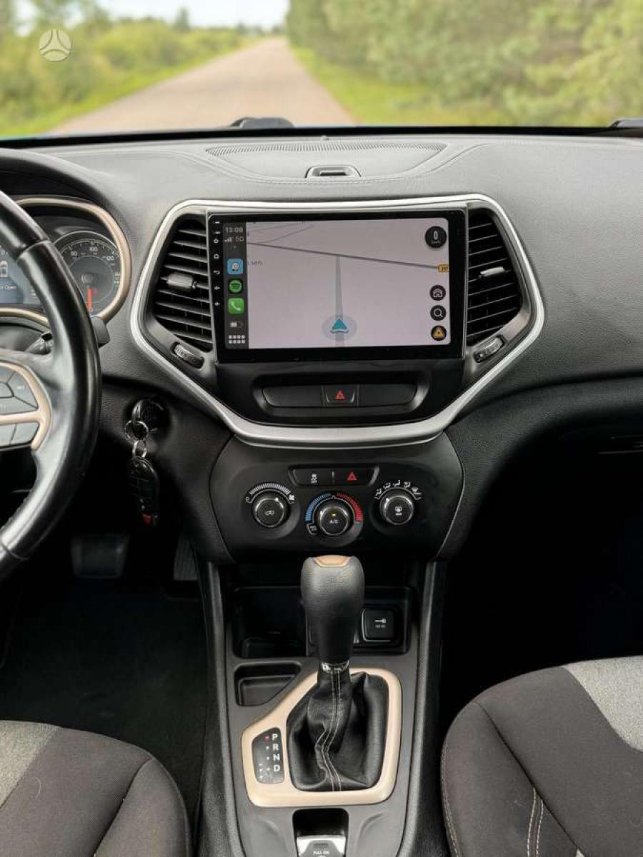 Zils Jeep Cherokee 2018 Klaipėda, ar dzinēja tilpumu 2.36 L un nobraukumu 139 tūkst. km par 9700 €, foto 30 vietnē AUTOMOTO.COM.LV