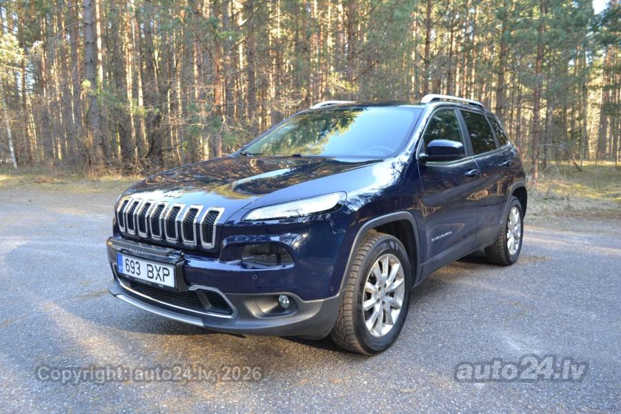 Blue Jeep Cherokee 2014 in Parnu, with an engine capacity of 2.00 L and mileage of 242 thousand km for 10500 €, photo 1 on AUTOMOTO.COM.LV