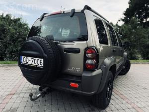 Brown Jeep Cherokee 2005 in Cesis, with an engine capacity of 2.80 L and mileage of 0 thousand km for 4500 €, photo 5 on AUTOMOTO.COM.LV