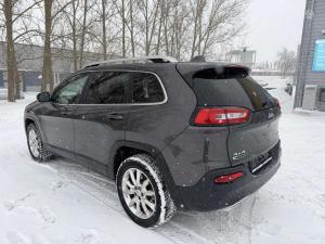 Brūns Jeep Cherokee 2016 Šauļi, ar dzinēja tilpumu 2.20 L un nobraukumu 279 tūkst. km par 9500 €, foto 8 vietnē AUTOMOTO.COM.LV