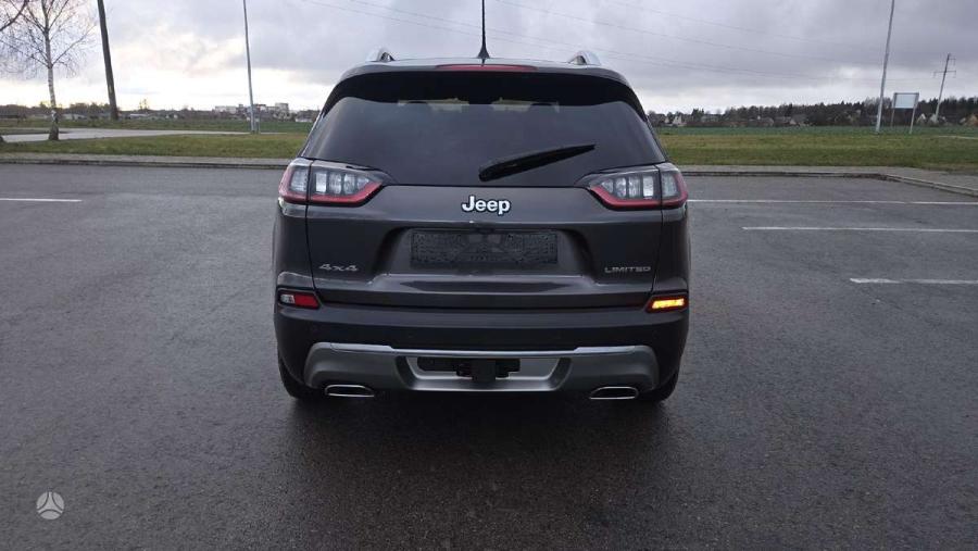 Brūns Jeep Cherokee 2019 Kuršėnai, ar dzinēja tilpumu 3.24 L un nobraukumu 169 tūkst. km par 16200 €, foto 7 vietnē AUTOMOTO.COM.LV