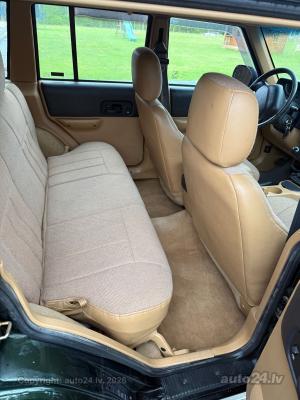 Jeep Cherokee 1998 in Tartu, with an engine capacity of 2.50 L and mileage of 279 thousand km for 5990 €, photo 7 on AUTOMOTO.COM.LV
