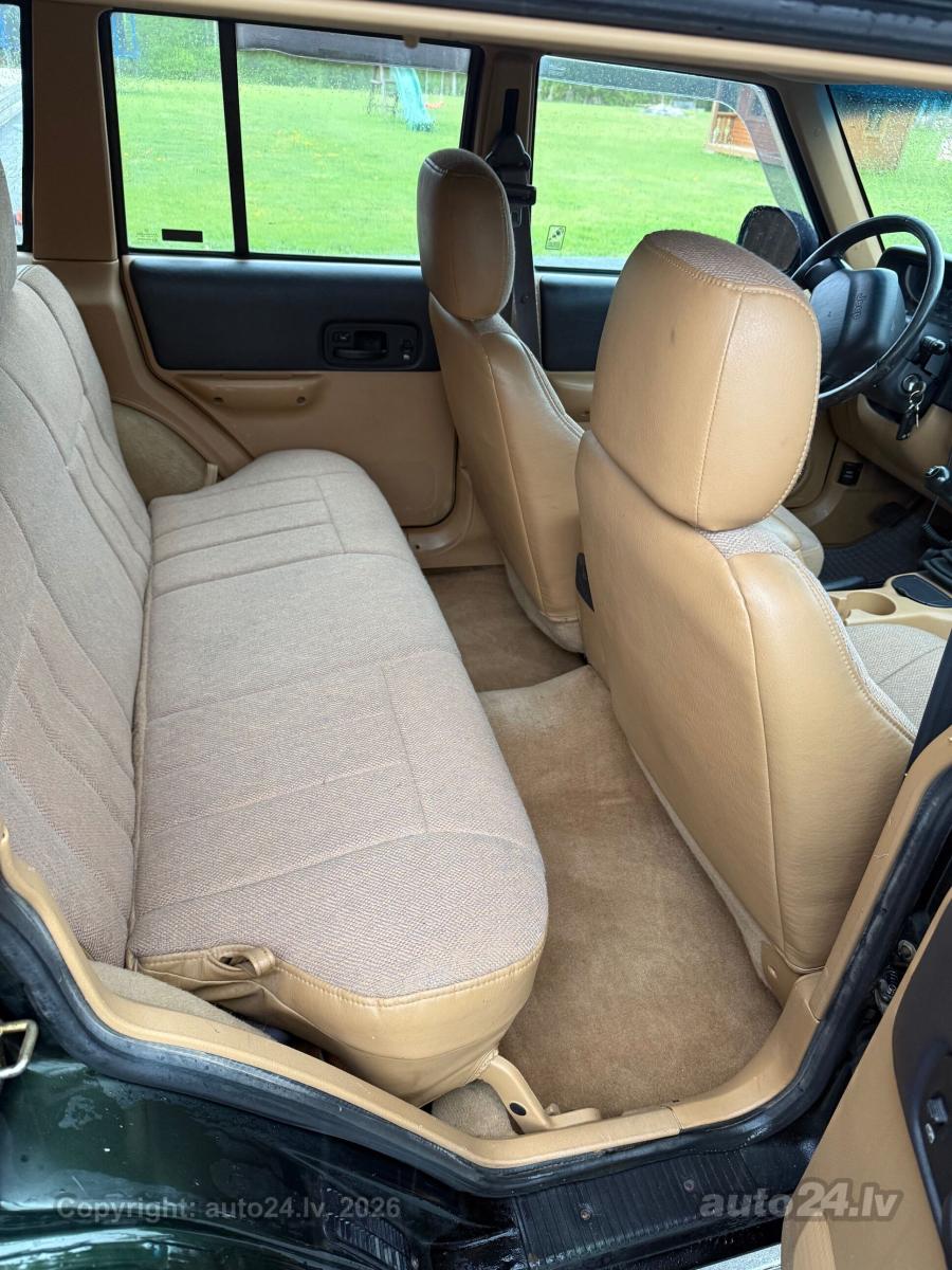 Jeep Cherokee 1998 in Tartu, with an engine capacity of 2.50 L and mileage of 279 thousand km for 5990 €, photo 7 on AUTOMOTO.COM.LV