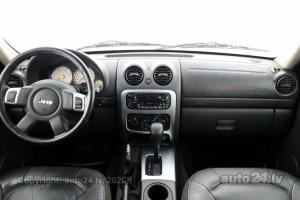 Jeep Cherokee 2003 Tallina, ar dzinēja tilpumu 2.80 L un nobraukumu 239 tūkst. km par 2699 €, foto 5 vietnē AUTOMOTO.COM.LV
