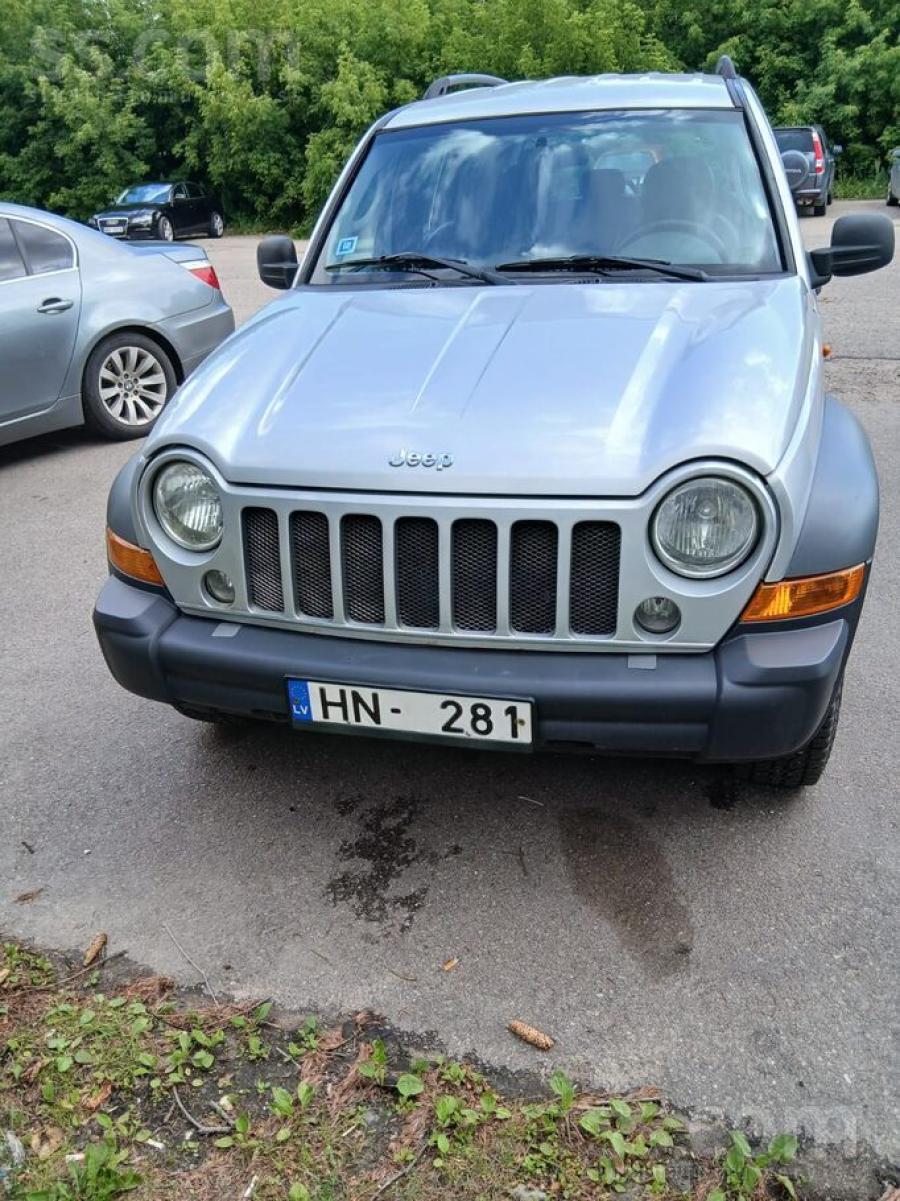 Jeep Cherokee 2005 Daugavpils, ar dzinēja tilpumu 2.80 L un nobraukumu 0 tūkst. km par 3650 €, foto 4 vietnē AUTOMOTO.COM.LV
