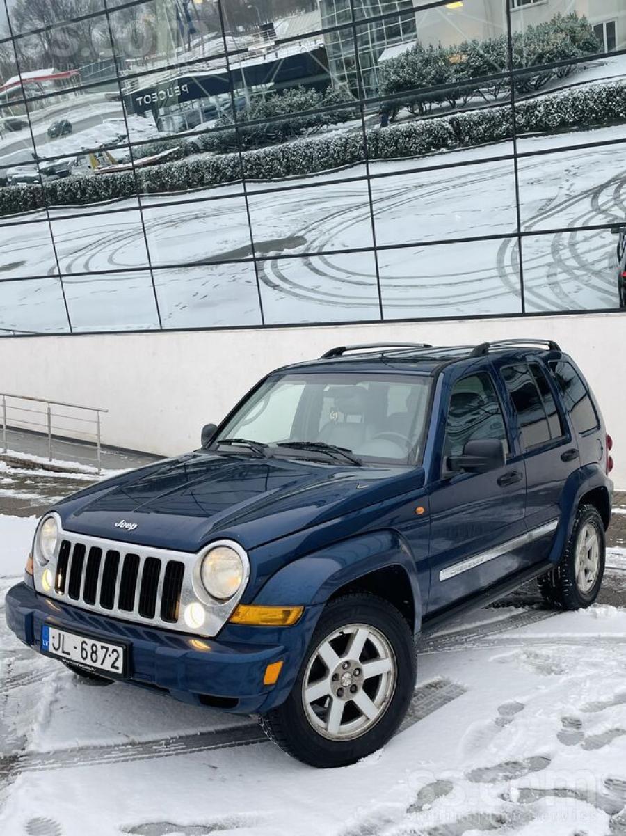 Jeep Cherokee 2005 in Riga, with an engine capacity of 2.80 L and mileage of 298 thousand km for 2750 €, photo 4 on AUTOMOTO.COM.LV