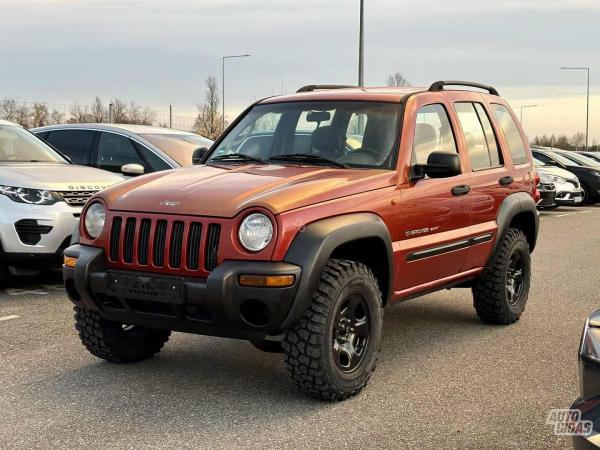Jeep Cherokee 2005 Viļņa, ar dzinēja tilpumu 3.70 L un nobraukumu 244 tūkst. km par 7499 €, foto 2 vietnē AUTOMOTO.COM.LV