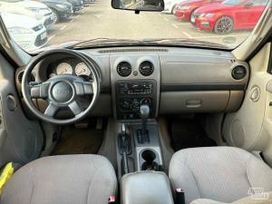 Jeep Cherokee 2005 Viļņa, ar dzinēja tilpumu 3.70 L un nobraukumu 244 tūkst. km par 6350 €, foto 5 vietnē AUTOMOTO.COM.LV