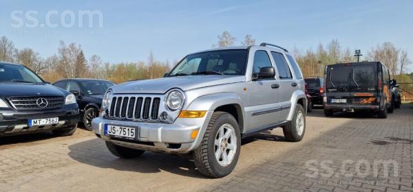 Jeep Cherokee 2006 in Valmiera, with an engine capacity of 2.80 L and mileage of 215 thousand km for 4000 €, photo 7 on AUTOMOTO.COM.LV