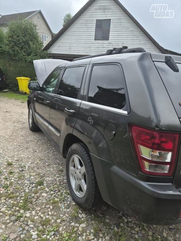 Jeep Cherokee 2006 in Utena, with an engine capacity of 3.00 L and mileage of 325 thousand km for 5000 €, photo 3 on AUTOMOTO.COM.LV