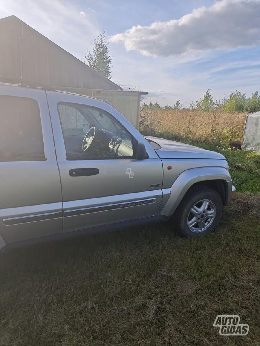 Jeep Cherokee 2006 Pakruojis, ar dzinēja tilpumu 2.80 L un nobraukumu 208 tūkst. km par 3700 €, foto 8 vietnē AUTOMOTO.COM.LV