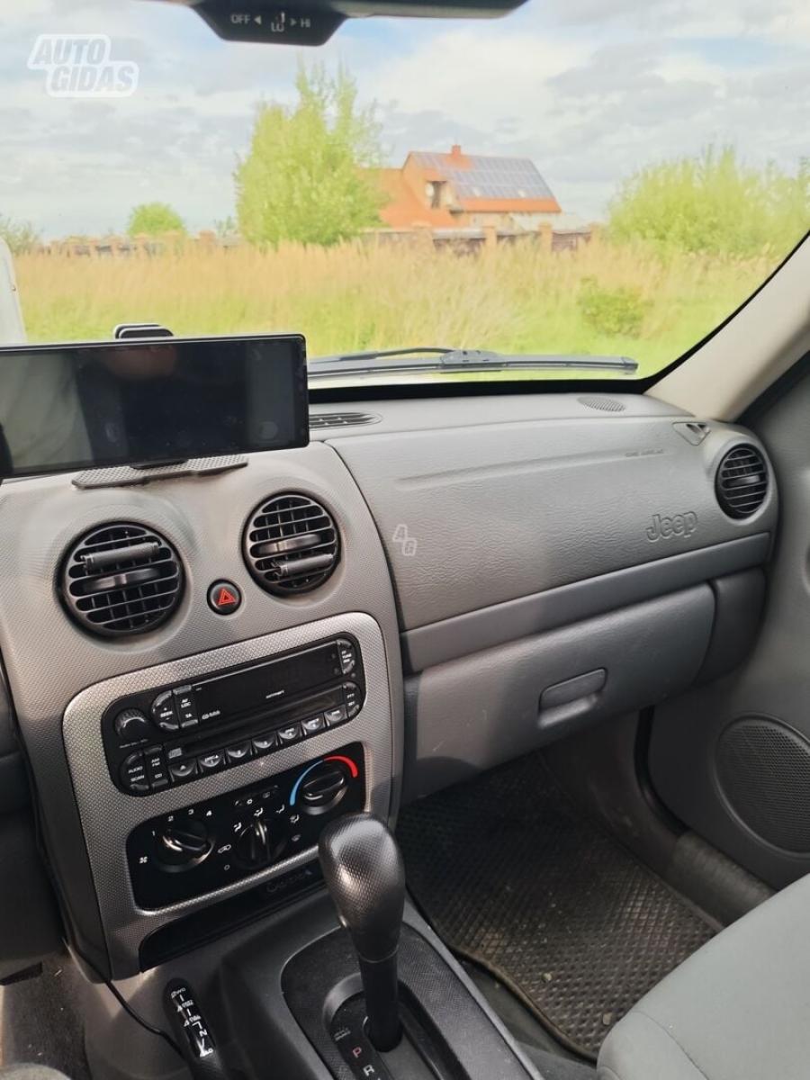 Jeep Cherokee 2006 Pakruojis, ar dzinēja tilpumu 2.80 L un nobraukumu 208 tūkst. km par 3700 €, foto 12 vietnē AUTOMOTO.COM.LV