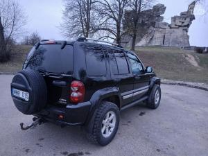 Jeep Cherokee 2007 in Kaunas, with an engine capacity of 2.80 L and mileage of 294 thousand km for 4800 €, photo 2 on AUTOMOTO.COM.LV