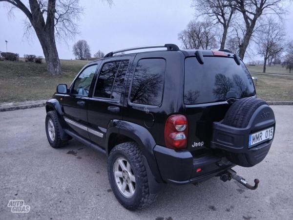 Jeep Cherokee 2007 in Kaunas, with an engine capacity of 2.80 L and mileage of 294 thousand km for 4800 €, photo 3 on AUTOMOTO.COM.LV