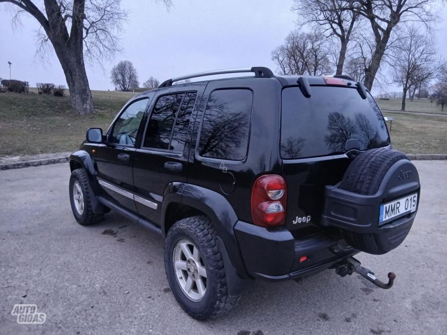 Jeep Cherokee 2007 in Kaunas, with an engine capacity of 2.80 L and mileage of 294 thousand km for 4800 €, photo 3 on AUTOMOTO.COM.LV
